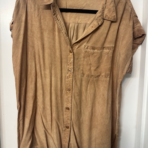 Velvet Heart | Tops | Lightweight Button Up Shirt | Poshmark